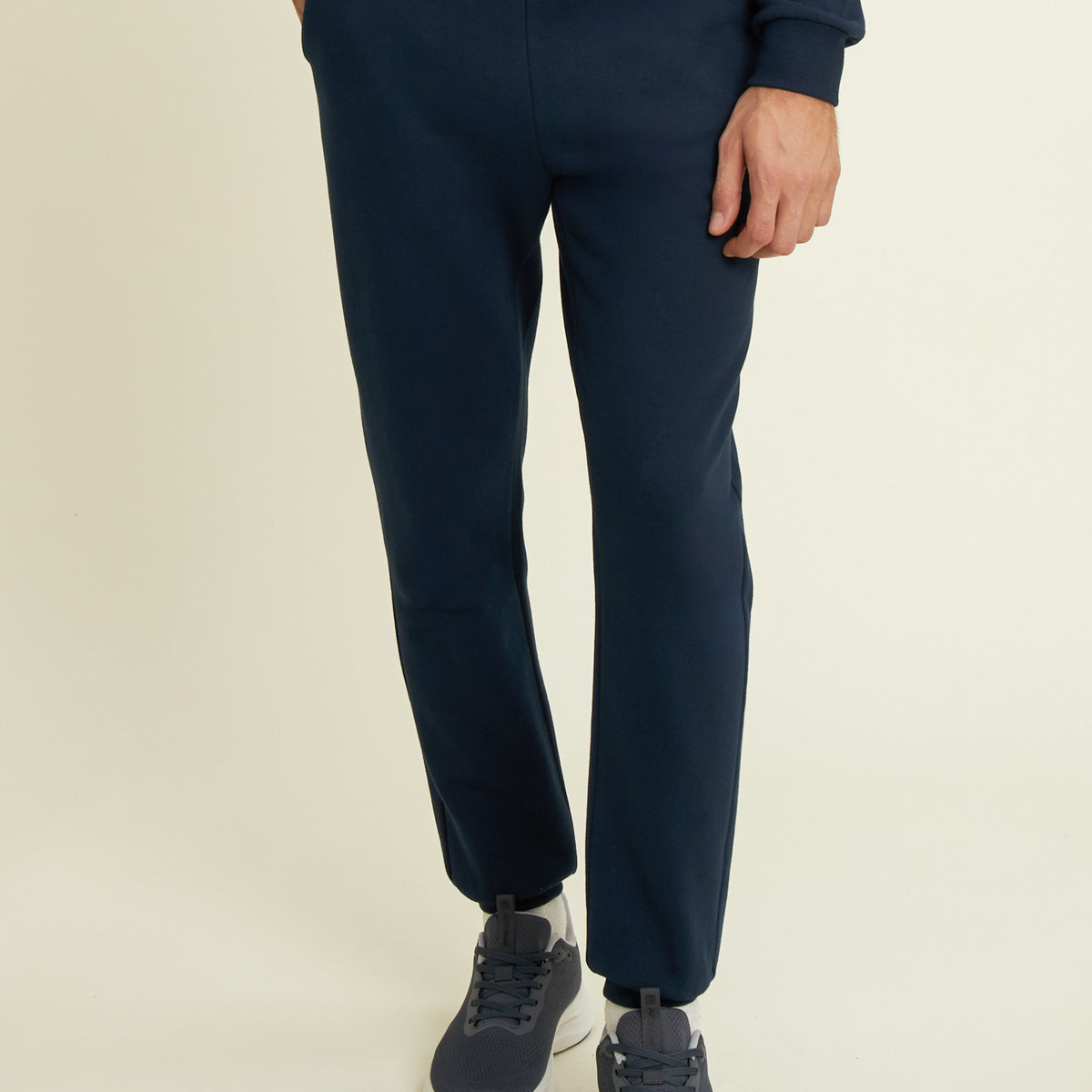 Regular brushed fleece trousers with rib-knit bottoms